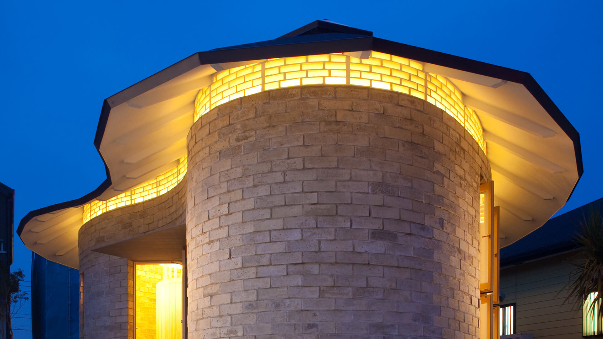 Earth Bricks | TGP Glass Ore Glass Brick Project