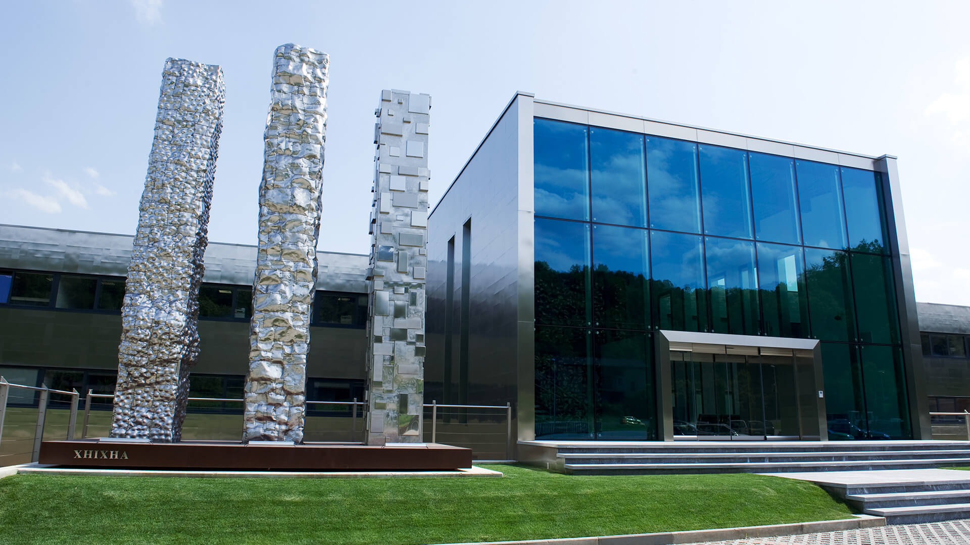 Montanstahl Corp. Bldg. | TGP Curtain Wall System Project